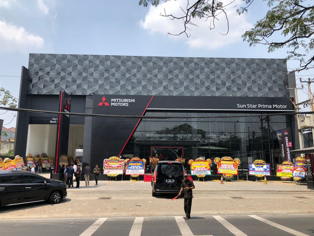 Mitsubishi MKSI & SUN Motor Group Resmikan 3 Dealer Mitsubishi